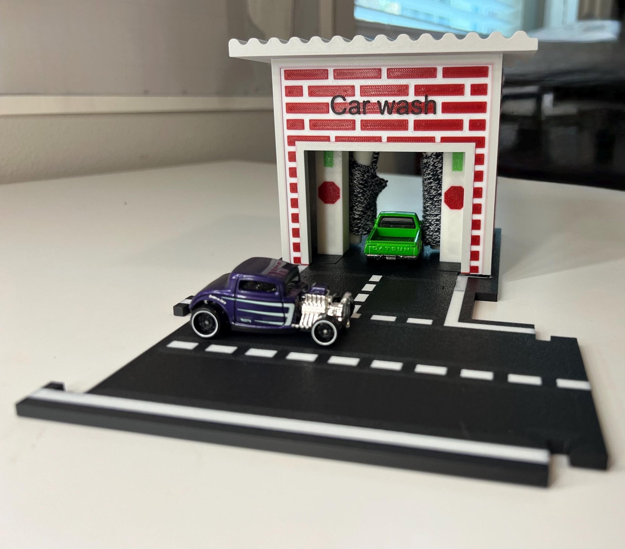1/64 Scale Car Wash Diorama: 3D Printed Diecast Display – ZS3DPrintZ
